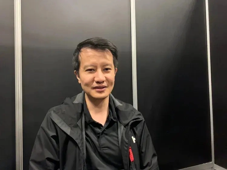 创始人李明坦言把cs模组的发行权卖给了Valve公司有遗憾。