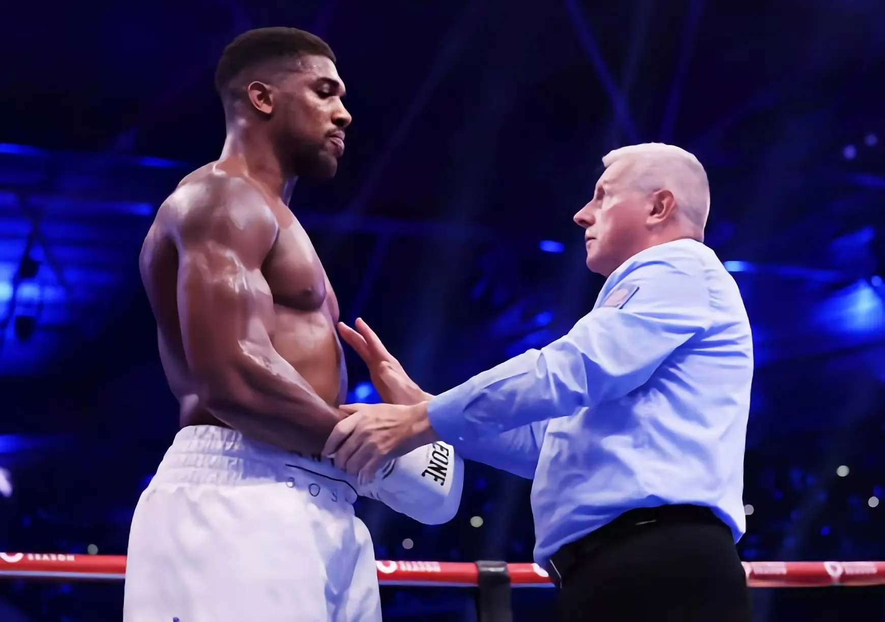 倒计时两周!约书亚体重疯狂降至243.8磅，已创造4年来最低纪录