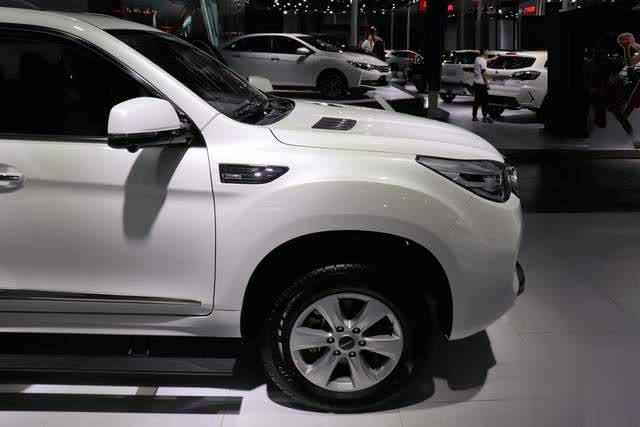 为啥国人不信国产车比合资车好? 看4S店销售座驾就懂了