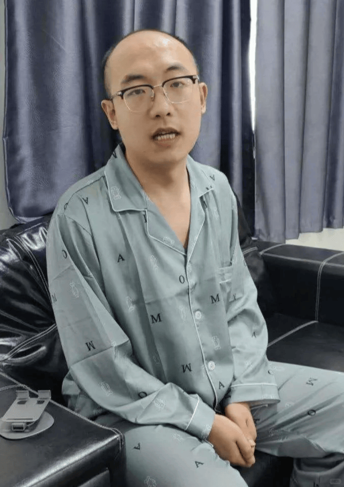 仝卓表弟获救了！照片曝光头发已被剃光，从求助到救出不到24小时
