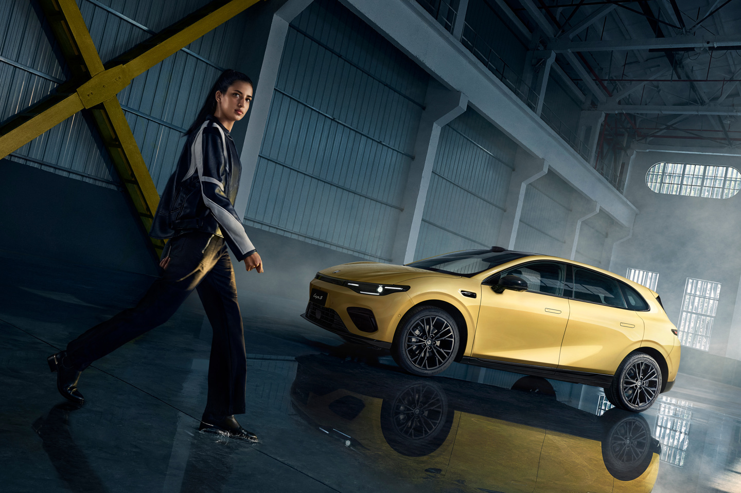 限时 9.28 万元起，零跑 Lafa 5 纯电运动两厢轿跑上市