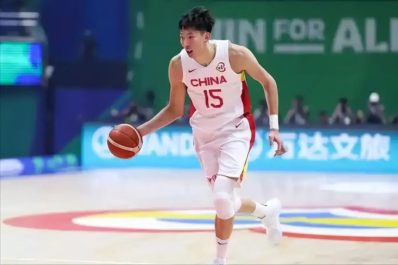 中国男篮76-80韩国！球员评分：4人满分，1人良好，4人不合格