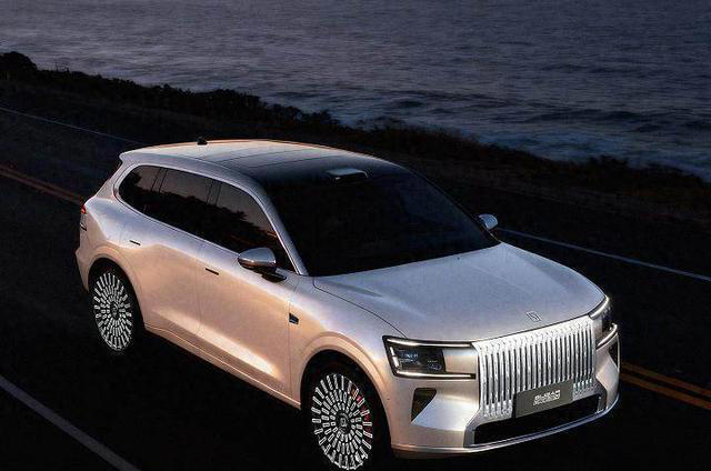 极氪9X小弟——极氪8X，预计2025年四季度正式亮相，30万新能源