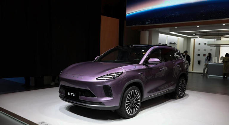 星途ET5上市，比预售价便宜2万多，高配还有猎鹰700