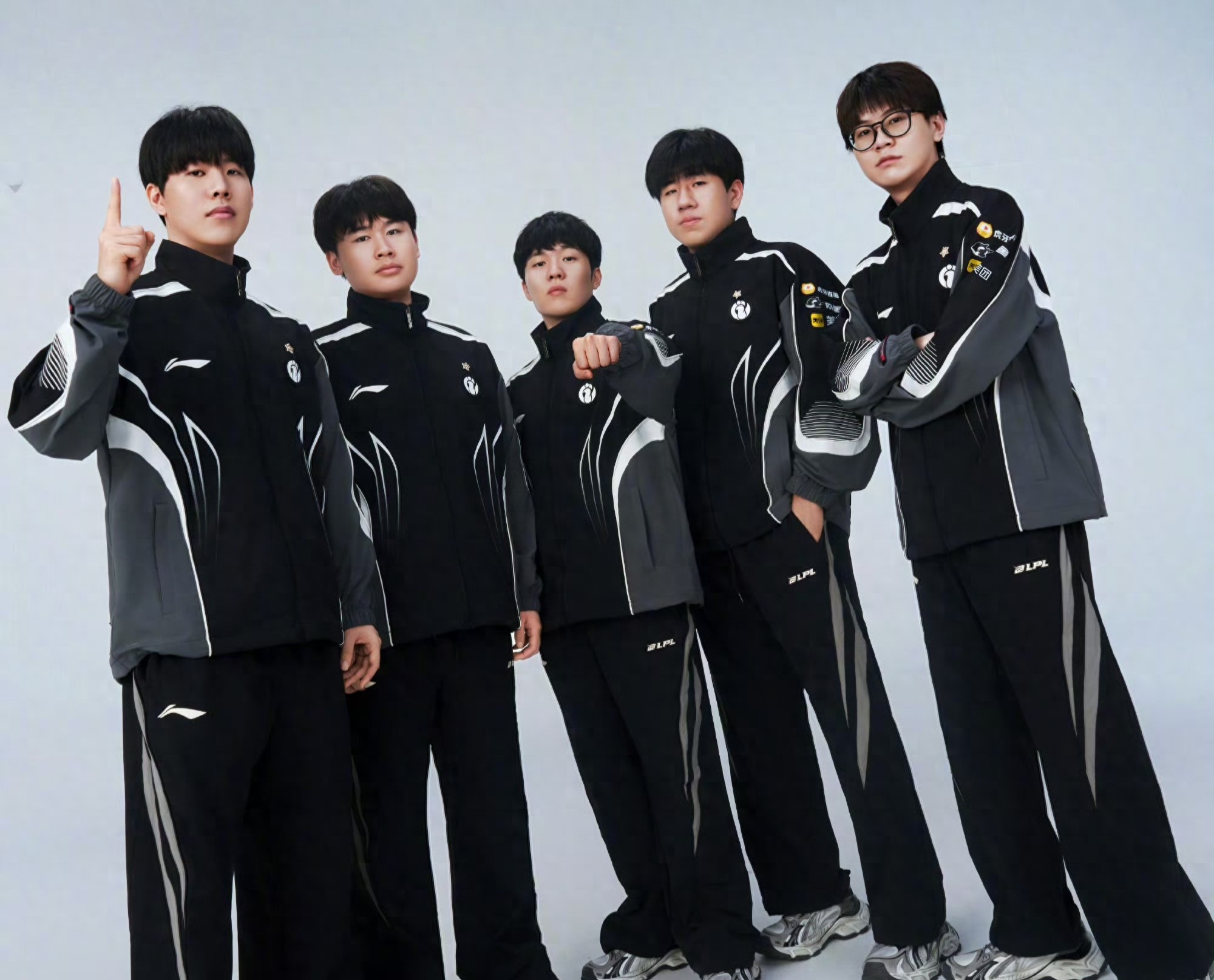 朱开锐评Tabe火了！LPL夺冠热门现隐患，IG成转会期最大输家