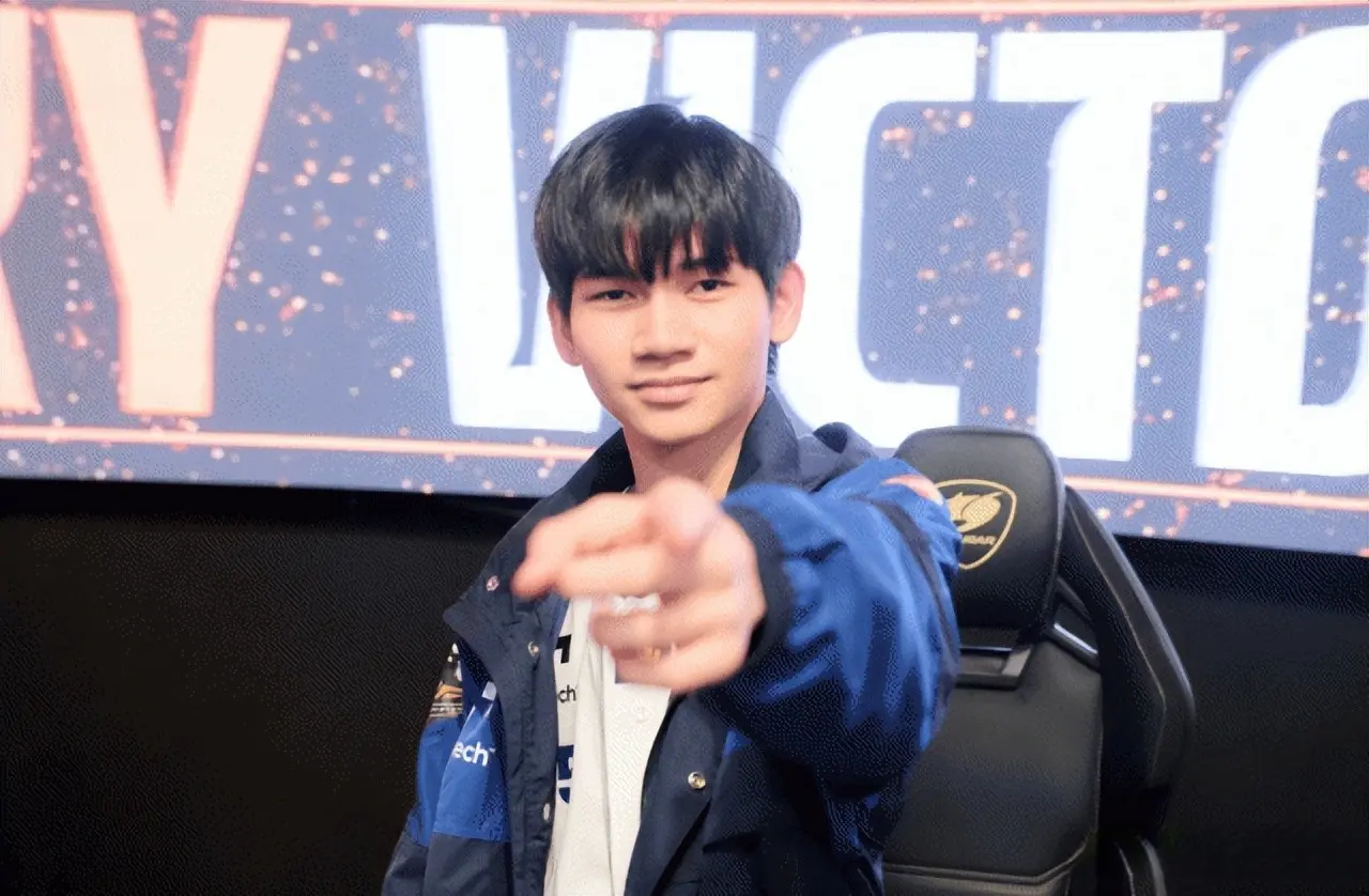 秽土转生？JDG新赛季阵容集结完毕，其中4人曾在RNG打过比赛