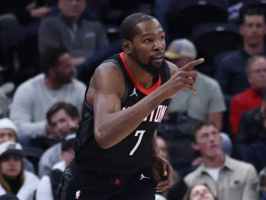 37岁杜兰特太狠！换队才1年，就打破奥拉朱旺尘封24年的历史纪录