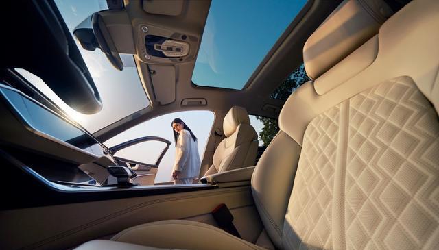 稳居销量冠军宝座，奥迪A6L如何在“56E”中成为最优选?