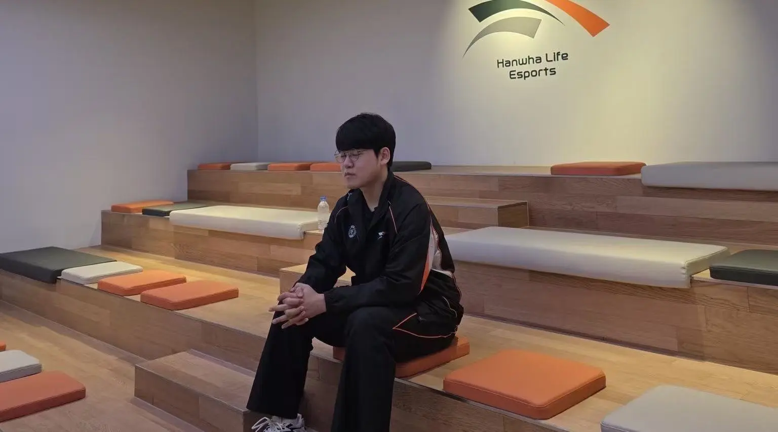 虎娘日报：云顶公布即将限时回归赛季 Doinb透出TheShy动向