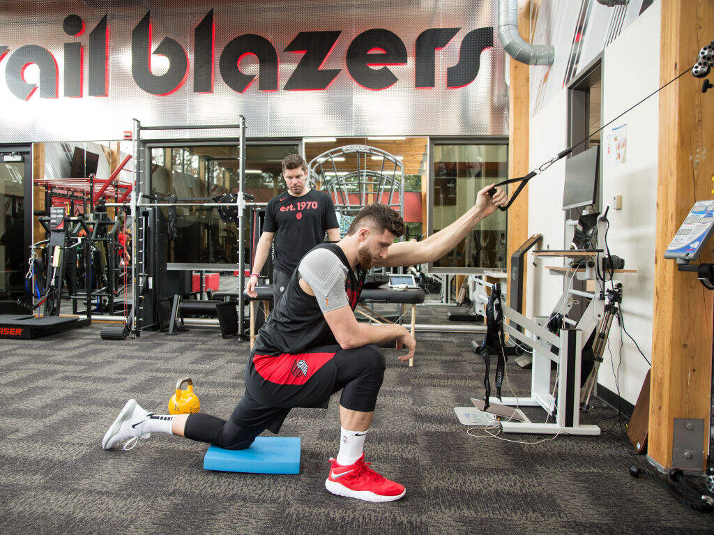 杨瀚森频繁下放折腾吗？差旅食宿报销吗？