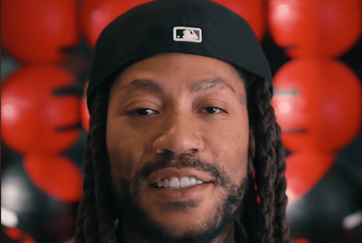 罗斯致中国球迷：明年1月25日球衣退役，希望与你们共享荣耀