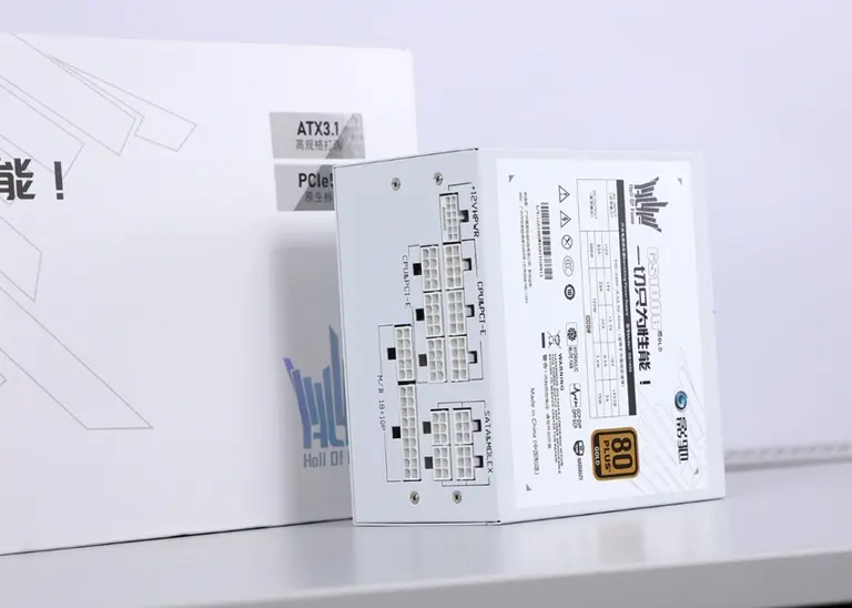 2025年12月游戏顶配装机：9800X3D+5080名人堂+乔思伯X400海景房