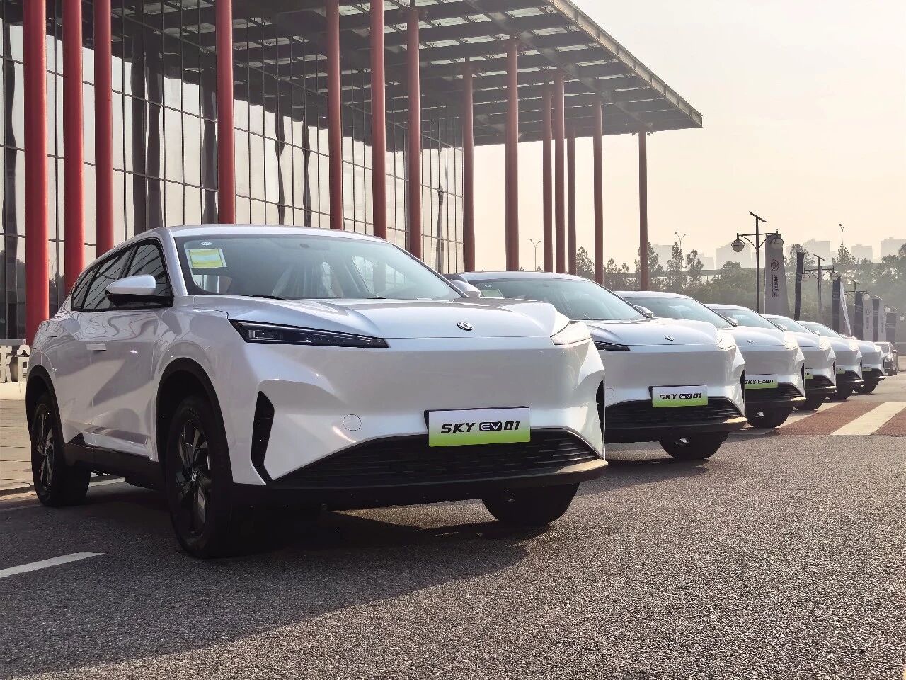 解锁北斗+纯电性能双重突破 东风风神SKY EV01量产交付