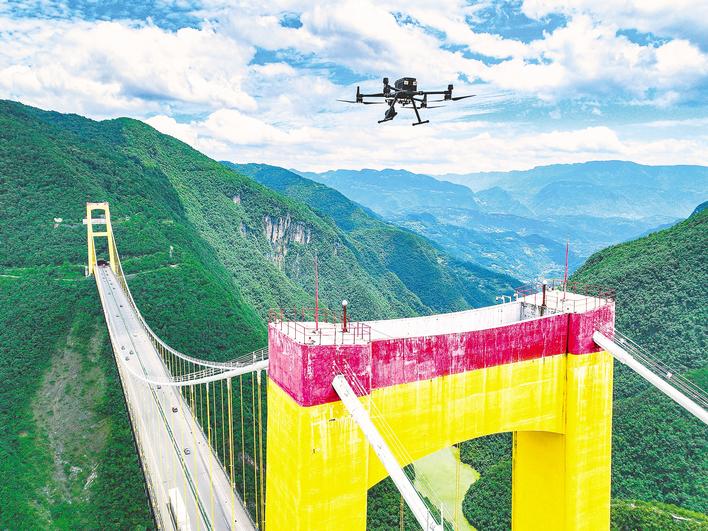 AI巡检车秒识病害 机器人成新劳模