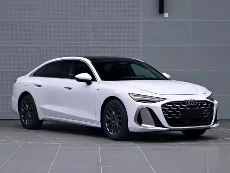 全新一代奥迪A6L实车现身，外观美尺寸升，配3.0T V6和2.0T