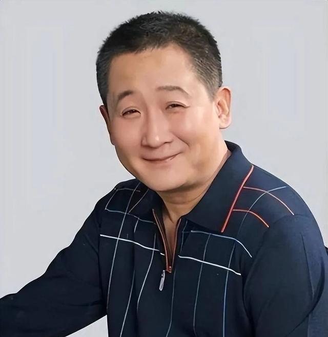 演员梁天：两婚两离后并未再婚，大哥去世成遗憾，女儿侄女成骄傲