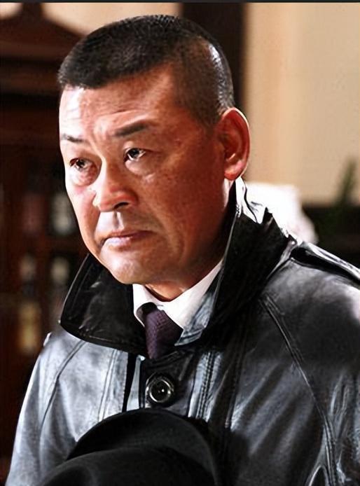 演员侯传果：身患癌症，妻子突发车祸意外，现状怎样了?