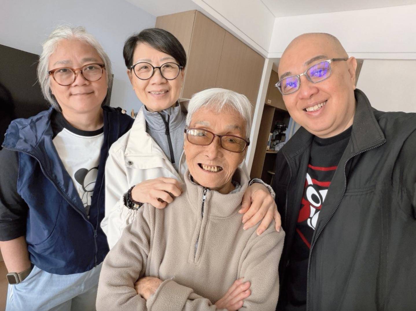 87岁TVB绿叶搬进养老院生活，老来丧子长年独居，称不想打扰家人