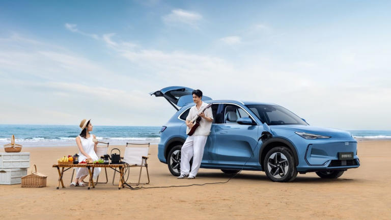 世界冠军韩天宇成吉利银河E5第230000位车主