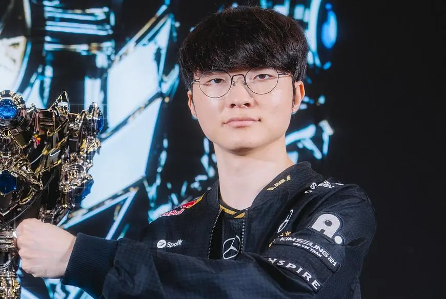 你愿意花6988元来与Faker打水友赛吗?