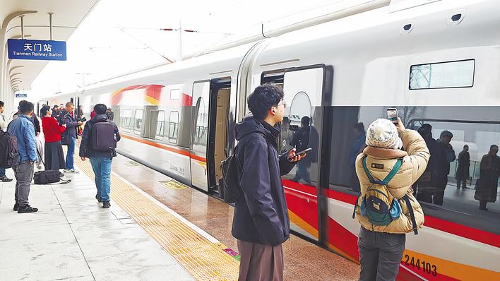 沿江高铁汉口至宜昌69分钟可达