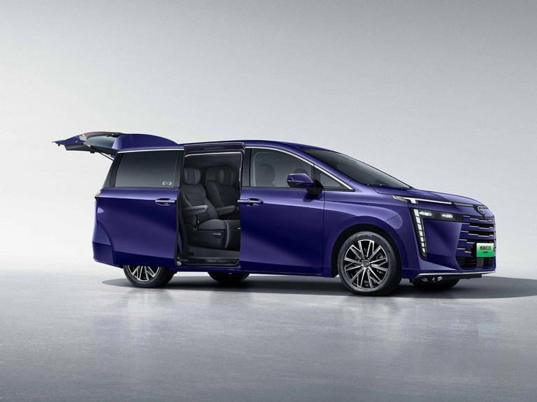 何为20万以内高品质自主MPV 传祺E8荣耀系列给你答案