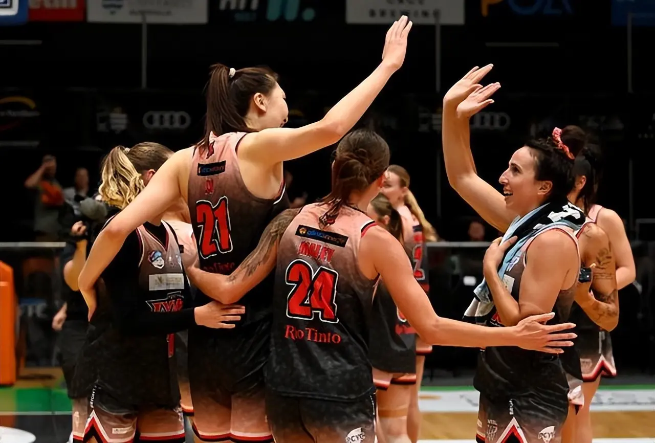 韩旭11分8板1助 WNBL珀斯山猫女篮75-49大胜堪培拉女篮