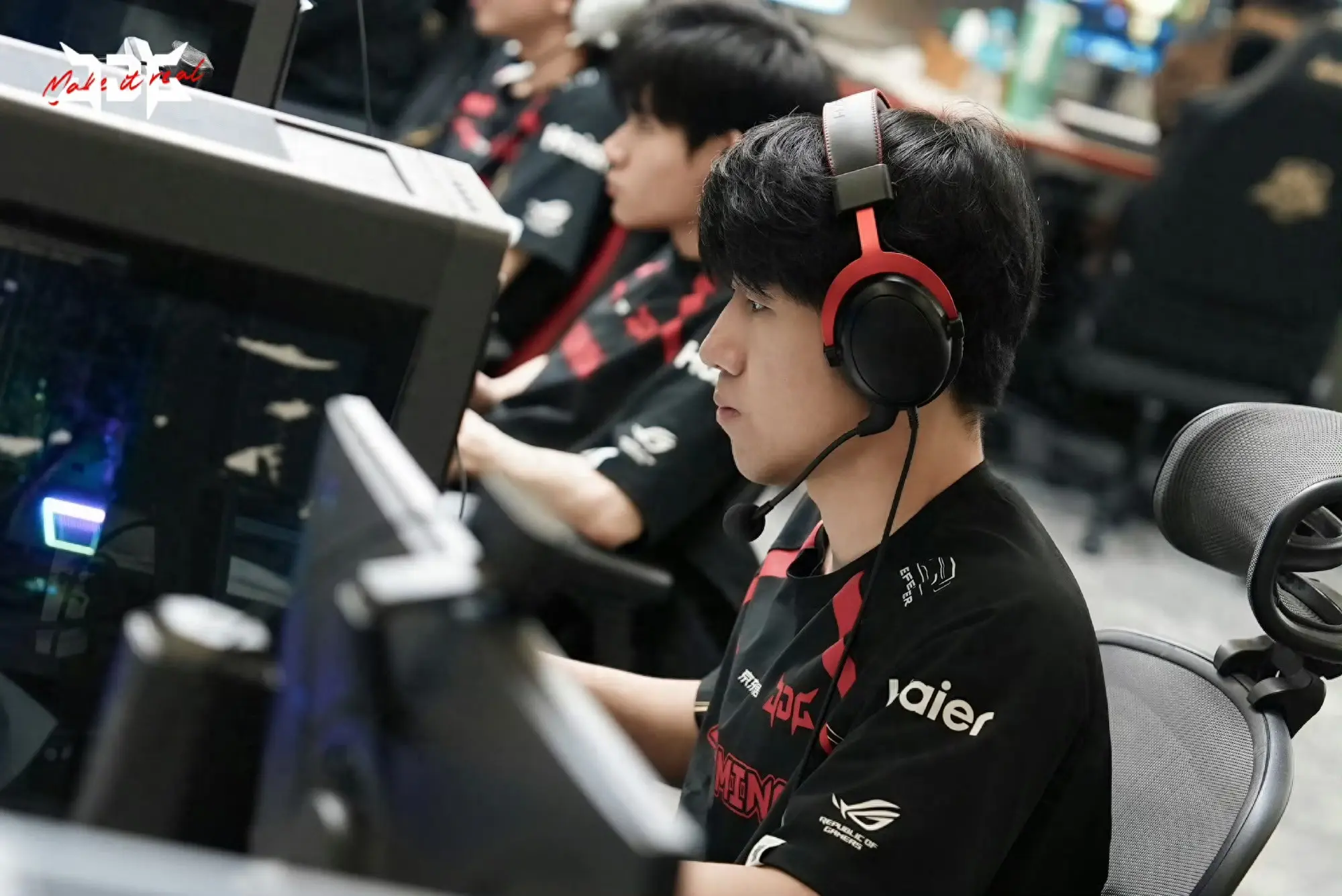 JDG击败BLG，Gala厄斐琉斯瞬秒Viper，想念K皇了