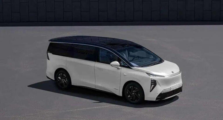 别克放大招!至境世家纯电版来袭，续航632km，实力剑指极氪009