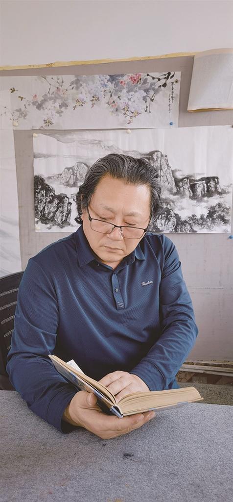 笔墨绘赫山 丹心系故土