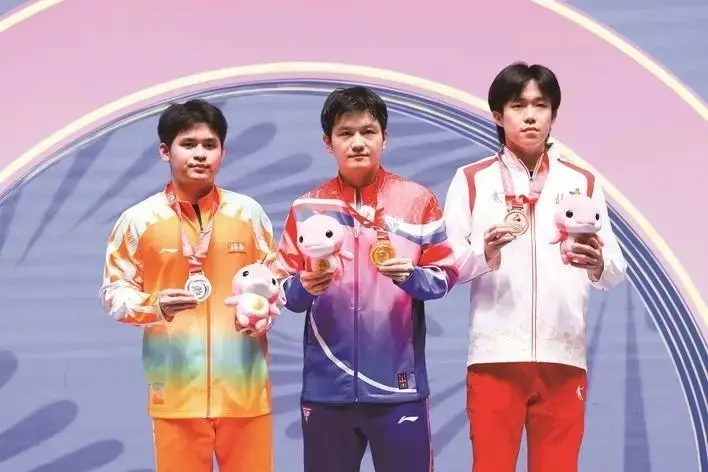 3-0、3-1，“金满贯”樊振东独得两分，无敌表现再次当选球队MVP