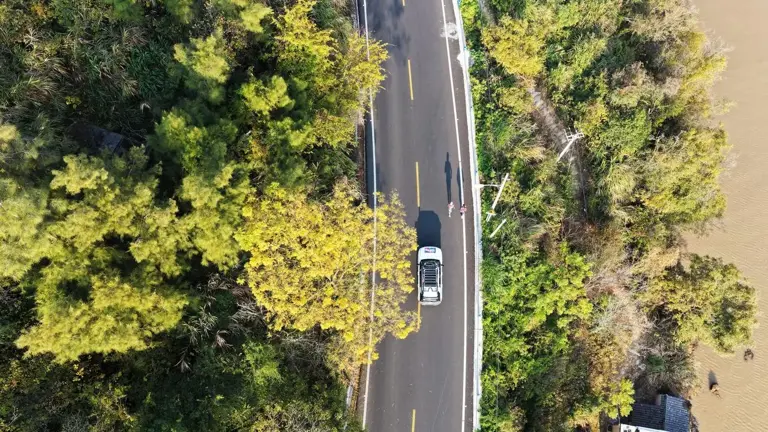 111天跑完5550公里!陈盆滨携妻子黄青青开启《征途111》极限征程