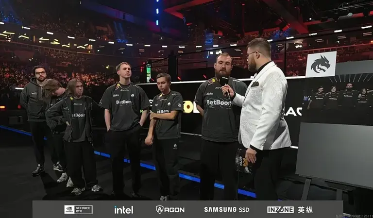 绿龙赛后采访：zweih低头自责