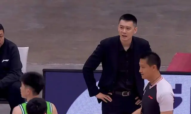 CBA一日3赛，CCTV5直播京新对决，辽篮恶斗强敌，青岛谨防被爆冷