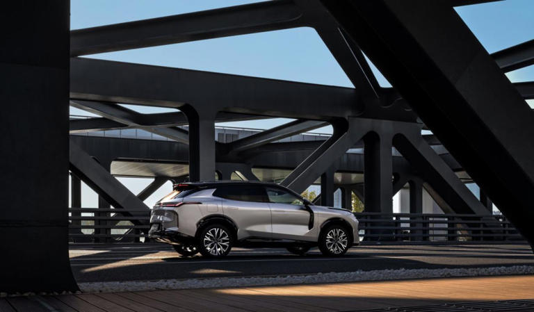 20万级家庭SUV新标杆!全新领克08EM-P成为“进阶生活”最优解?