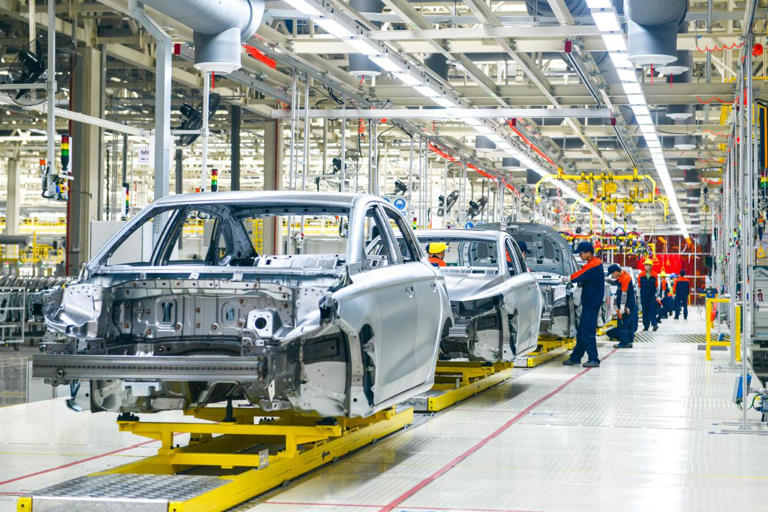 禁止亏本卖车，汽车行业能否从此告别内卷?