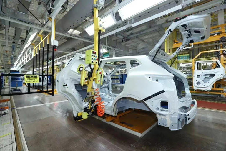 禁止亏本卖车，汽车行业能否从此告别内卷?