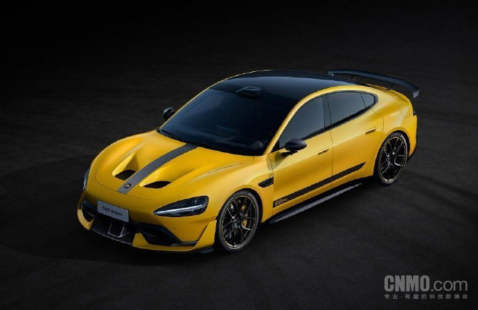 小米SU7 Ultra 11月销量仅80台! 3月曾突破3000台