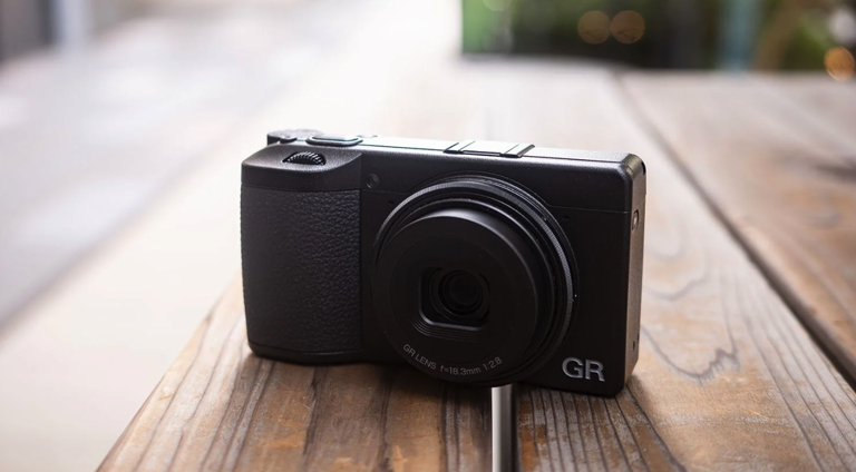 欣然发布! RICOH GR IV HDF登场! 售价9599元!