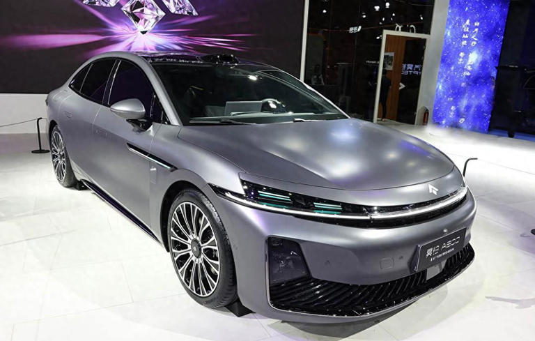 广汽全新C级轿车，昊铂A800将上市，车长5130mm，纯电续航178km