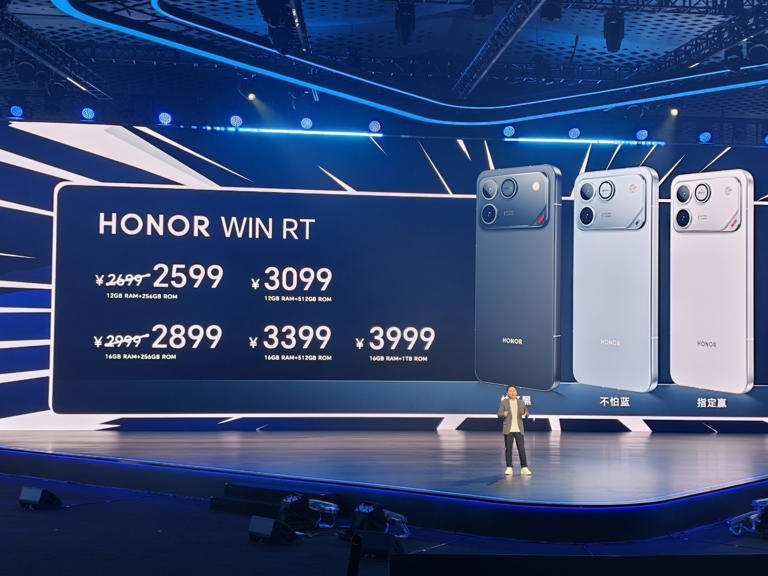 2599 元起，荣耀 WIN / RT 系列手机正式发布