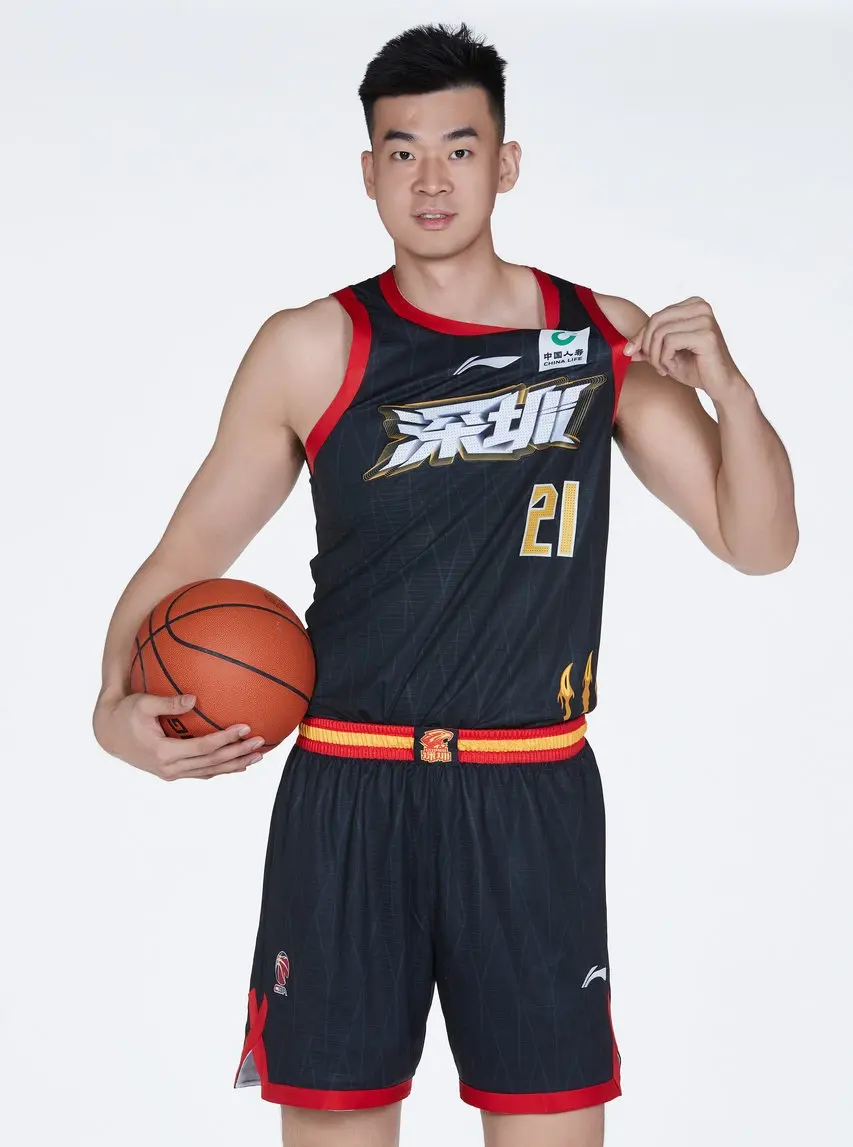 CCTV5直播，广厦男篮PK深圳男篮，吴骁VS李慕豪，胡金秋VS王浩然