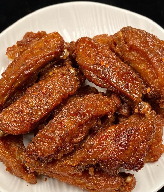 香酥炸鸡翅｜对半切开才入味! 外酥里嫩爆汁的终极奥义