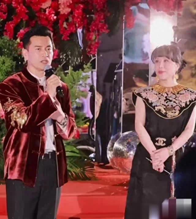 吕良伟70岁寿宴众星云集排场大，头发乌黑似50岁模样