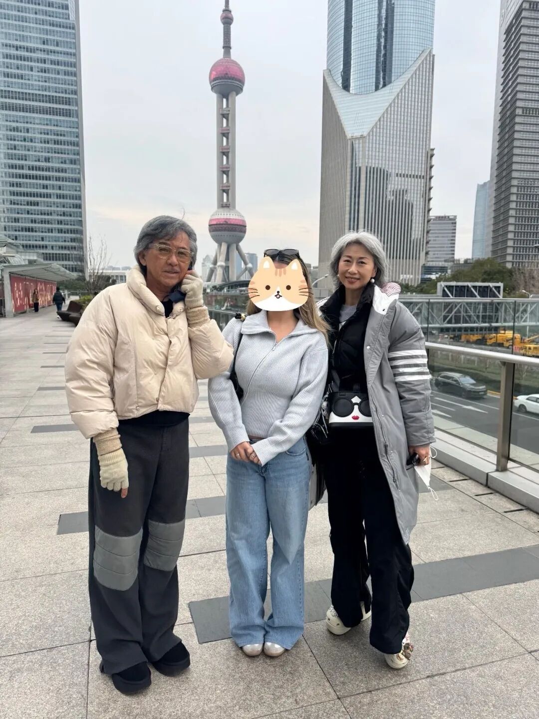 神仙眷侣!林子祥叶倩文街头撒糖 颠覆年龄的状态看呆网友