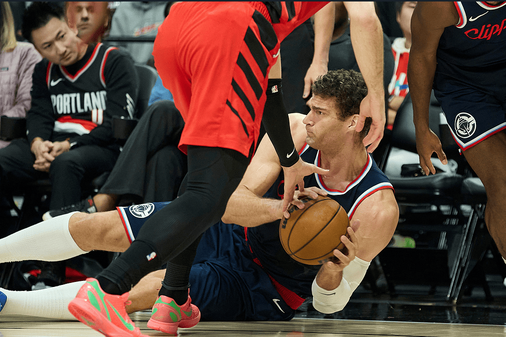 斯普利特：大洛懂得如何护框，我们尝试攻击篮下但没能成功