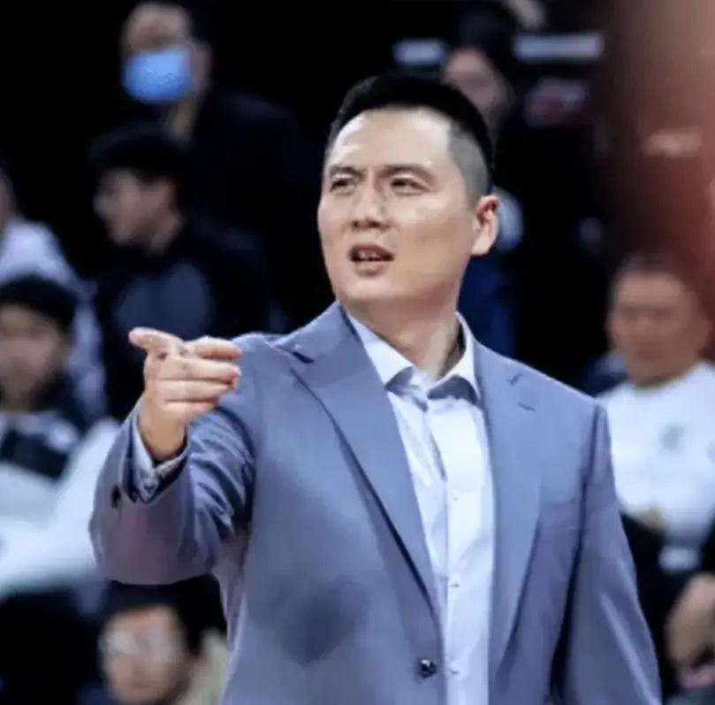 88-52! 上海男篮大胜四川男篮，三巨头合砍45分，卢伟松一口气!