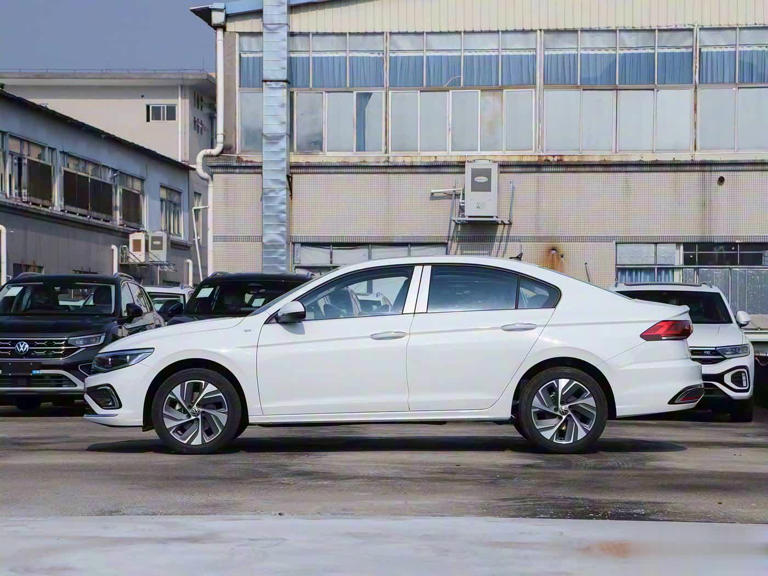 大众宝来11.29万起，外观更年轻还搭1.4T+7挡双离合