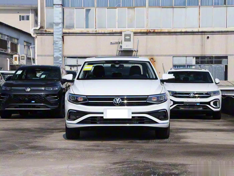 大众宝来11.29万起，外观更年轻还搭1.4T+7挡双离合