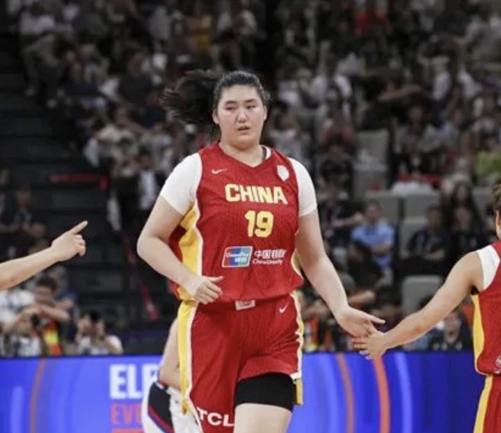 将迎来职业联赛首秀，官方：2.26米张子宇通过WCBA窗口期注册